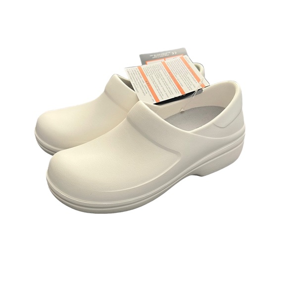 CROCS | Shoes | Nwt Crocs Dual Comfort White Clogs Professional Nurse ...